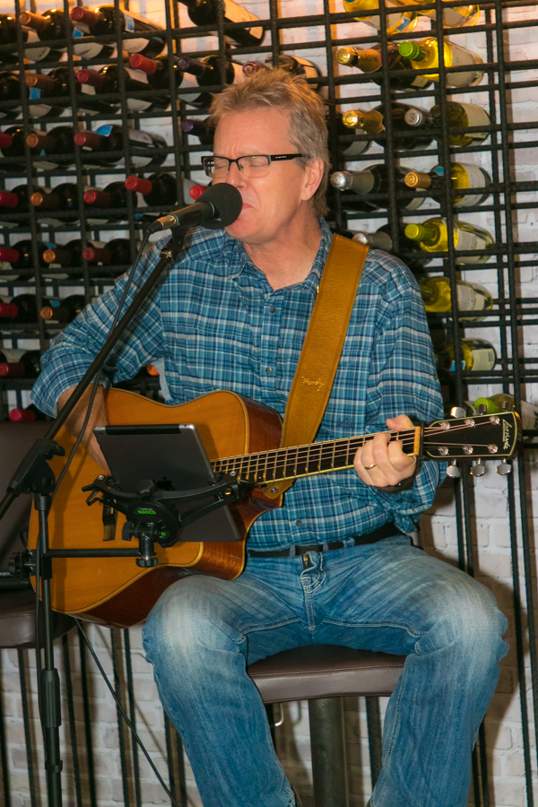 Scott Raines y su concierto acústico en San Pedro Sula, Honduras