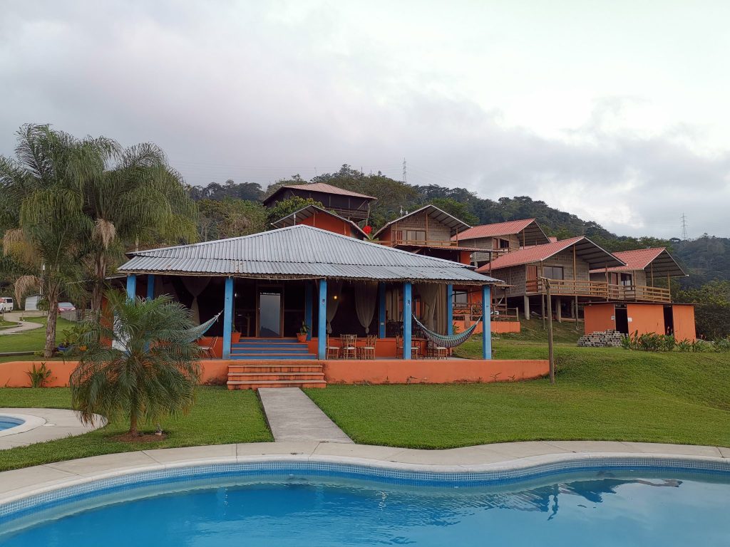 La joya de los Lagos en Viajes de un Catracho Iconos Mag