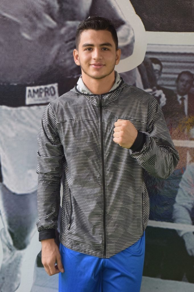 El joven boxeador Brandon Chávez debuta en Nicaragua: hacia su sueño