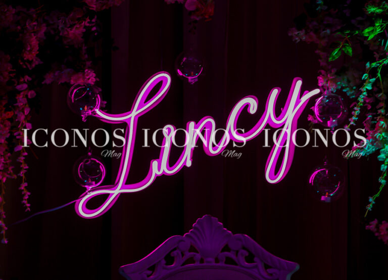 Lincy Andrea Acosta celebra sus quince años en San Pedro Sula