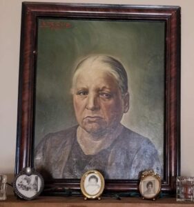 Pintor Max Euceda, legado de enseñanza artística en las artes plásticas