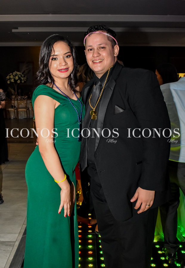 Génesis López y Leonel Escobar se casan tras nueve años de relación