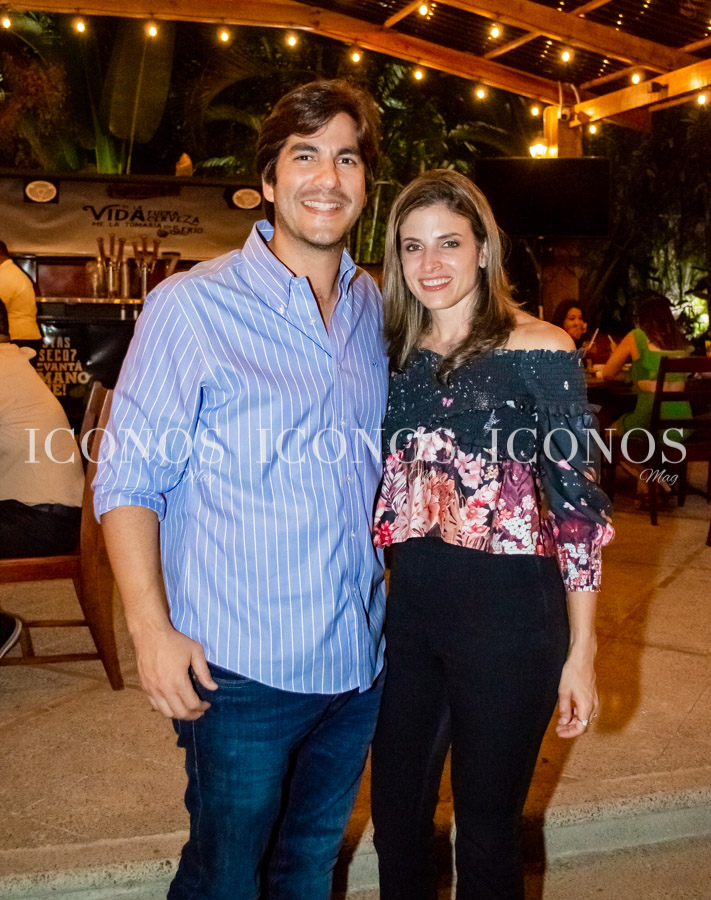 Micha Schmidt es agasajado por su cumpleaños en San Pedro Sula