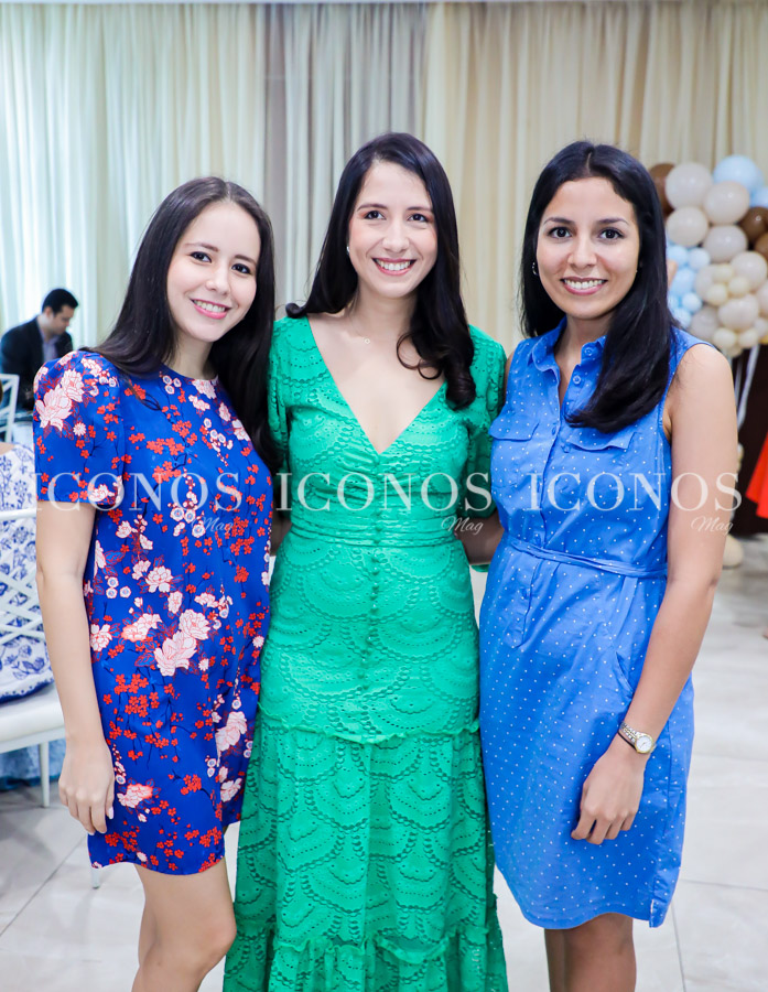 Tina María Mena de Fajardo es agasajada con baby shower, Honduras