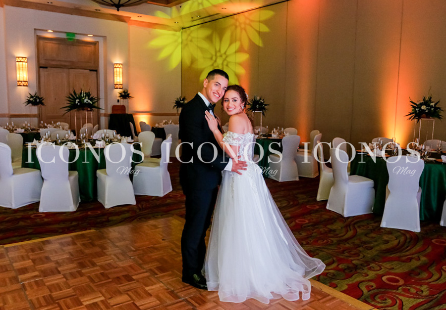 Ana Raquel Contreras y Óscar Baide celebran su boda, Honduras