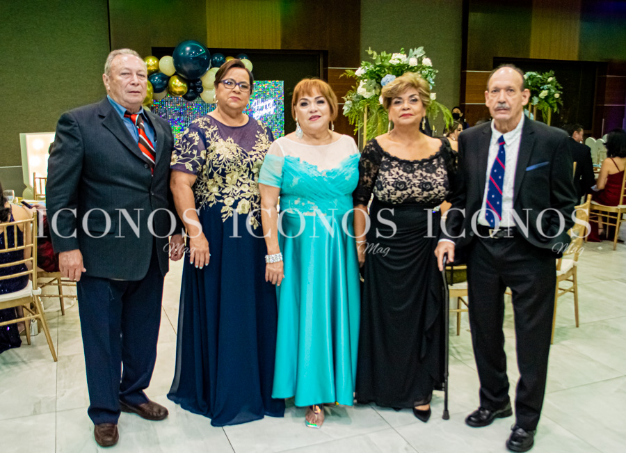 Lizbeth Castillo y Salomón Ochoa celebran su boda en San Pedro Sula