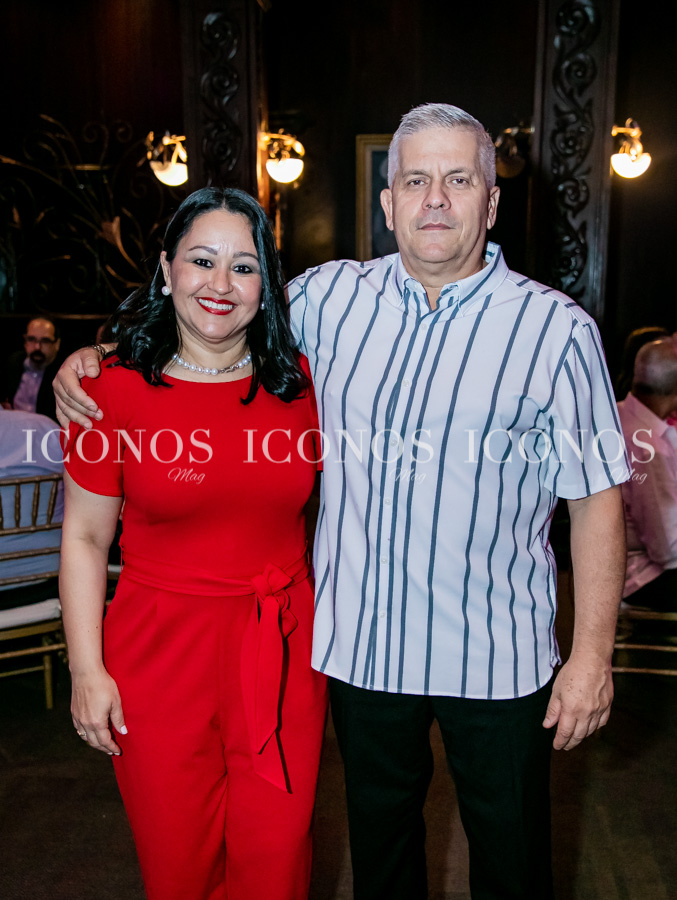 Vianka Tábora de Fiallos celebra sus cinco décadas en Honduras