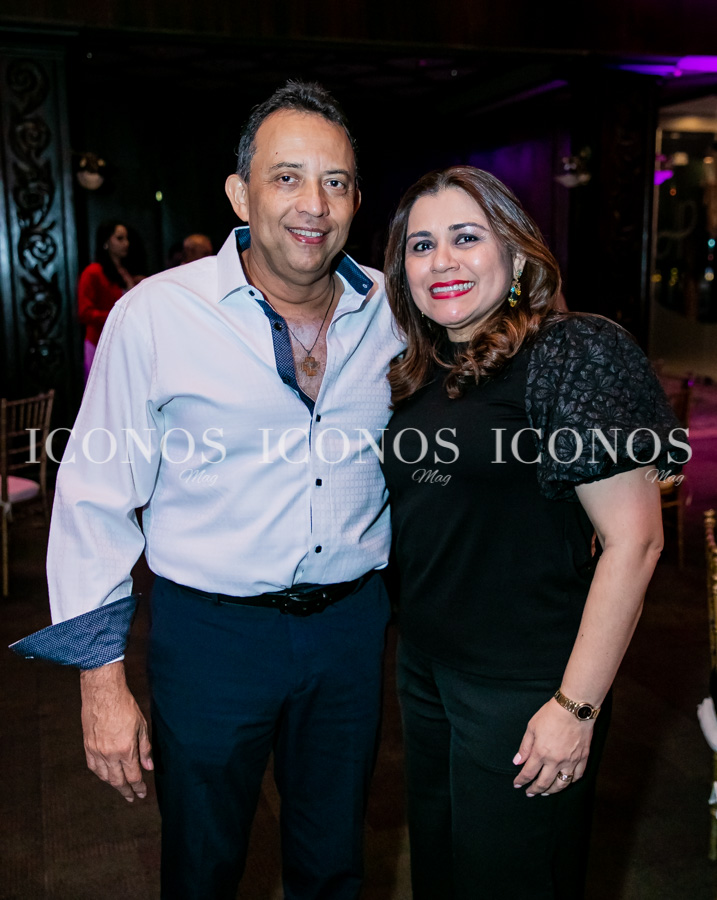 Vianka Tábora de Fiallos celebra sus cinco décadas en Honduras