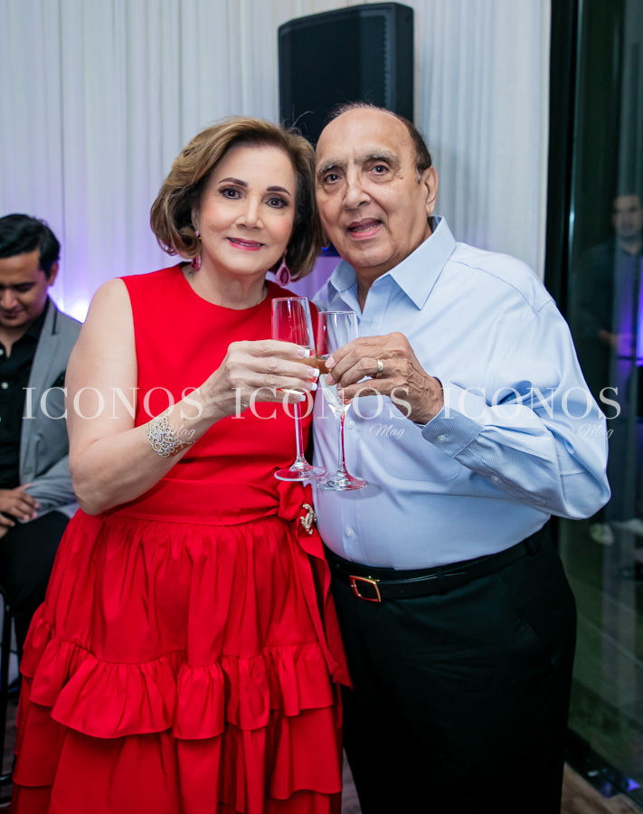 Farid Handal celebra su cumpleaños con cena familiar, Honduras