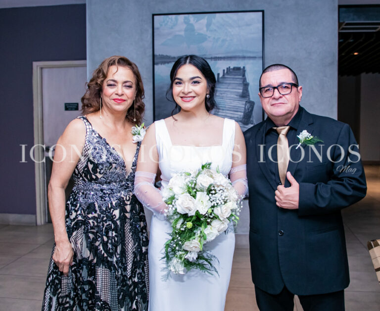 Cindy Flores Méndez y Raymond Barrios: boda civil en San Pedro Sula