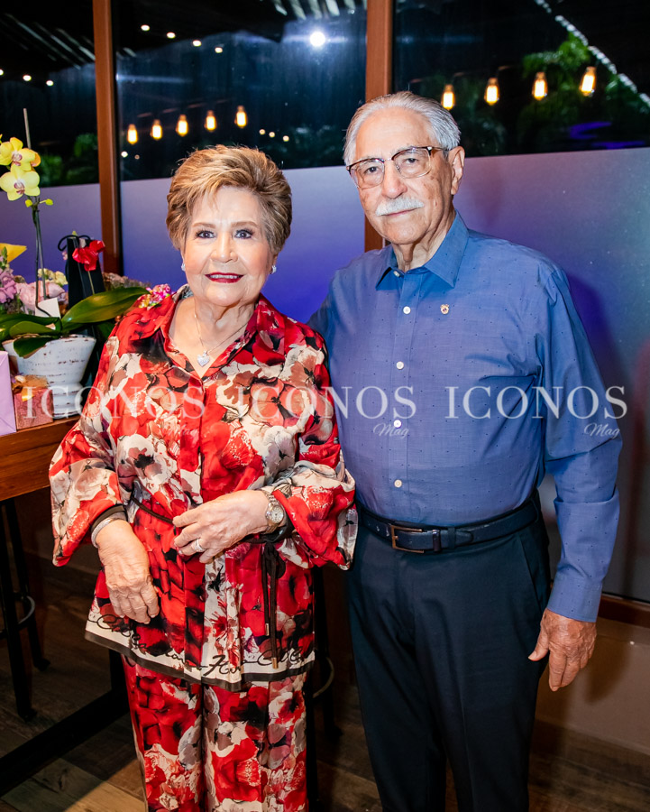 Los 86 años de Mery Marinakys de Tinoco en San Pedro Sula, Honduras