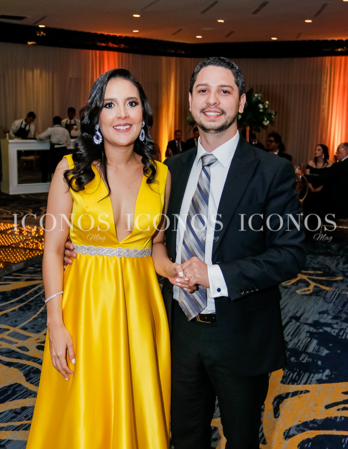 Elisa Rodríguez y André Calderón celebran su boda en Honduras