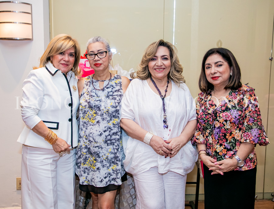 Cumpleaños Dina Esther Bulnes Soler en San Pedro Sula, Honduras