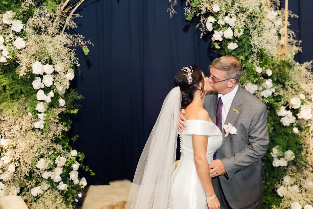 Ely Guardado Núñez y Víctor Wilson Canessa: boda en Honduras