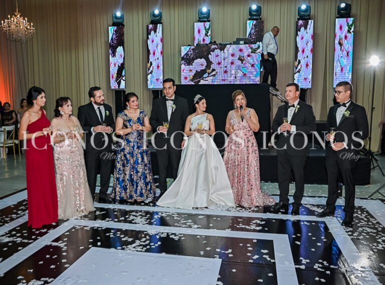 Laura Espinal López y Guillermo Flores Araujo: boda en Honduras