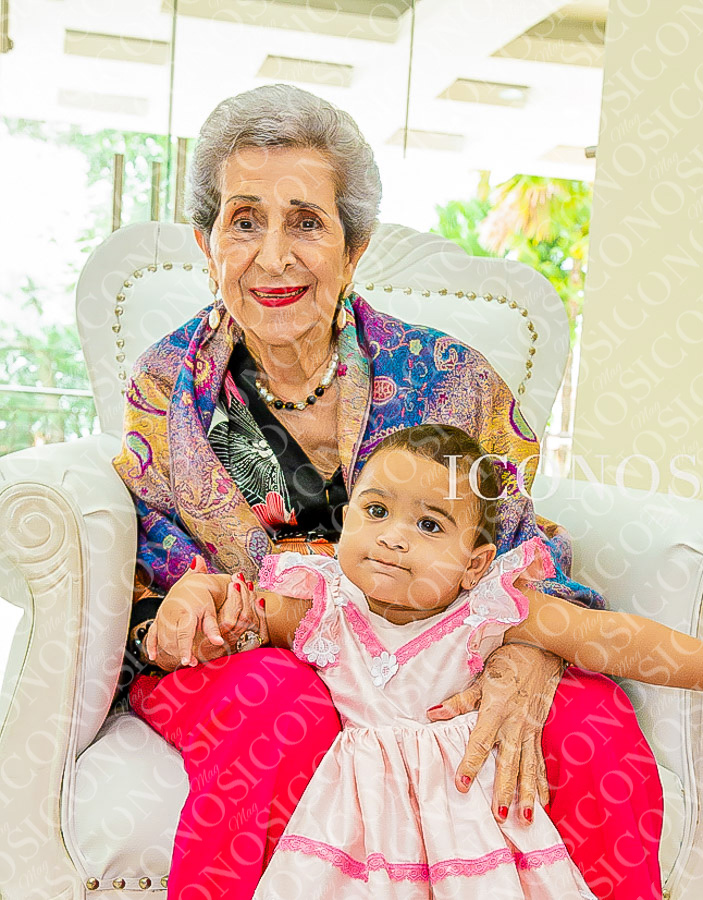 Isabel Juan Larach Jamis: fallece la querida Nena Larach, Honduras