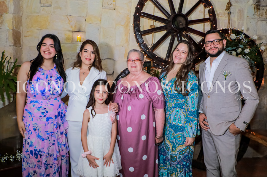 Nory Collins Perdomo y Carlos Rodríguez Rodríguez: boda civil Honduras