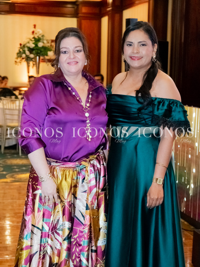 Delia Antonia Alva y Roger Mauricio Carías: boda Honduras