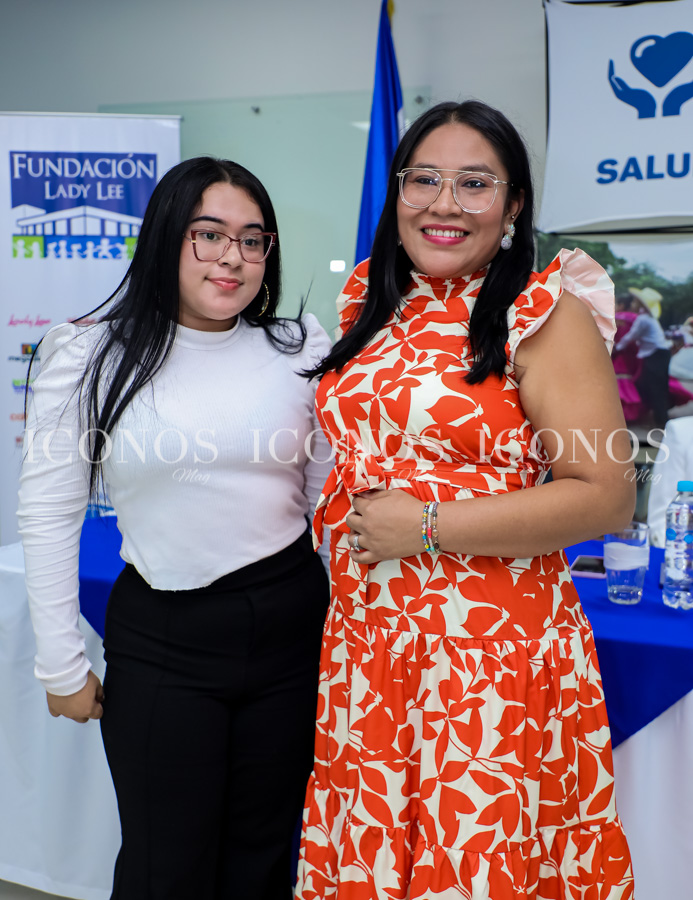 Entrega becas reto estudiantiles 2024 fundación Lady Lee, San Pedro Sula