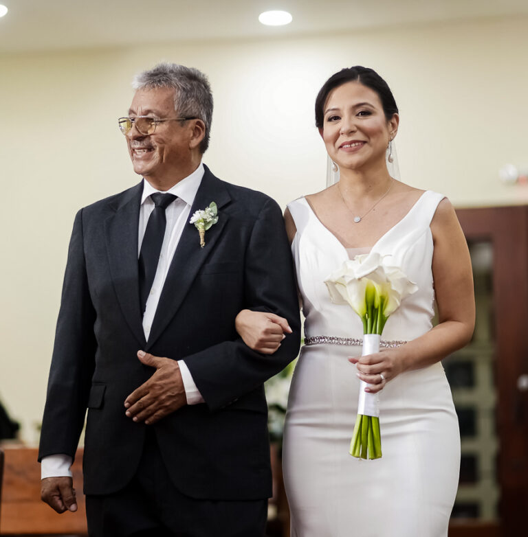 Linda Matta Reyes e Iván Landa Pake: boda Honduras