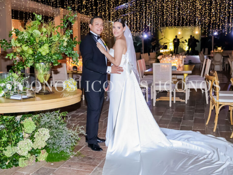 Paola Pineda Enamorado y Rafael Ferrera Chávez: boda Honduras