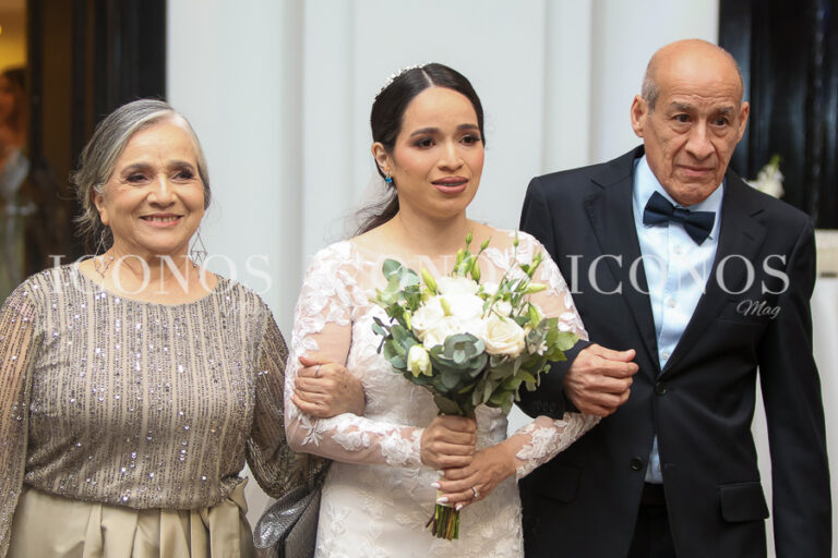 Pamela Reyes Garrido y Danny Enmanuel Sauceda: boda, Honduras