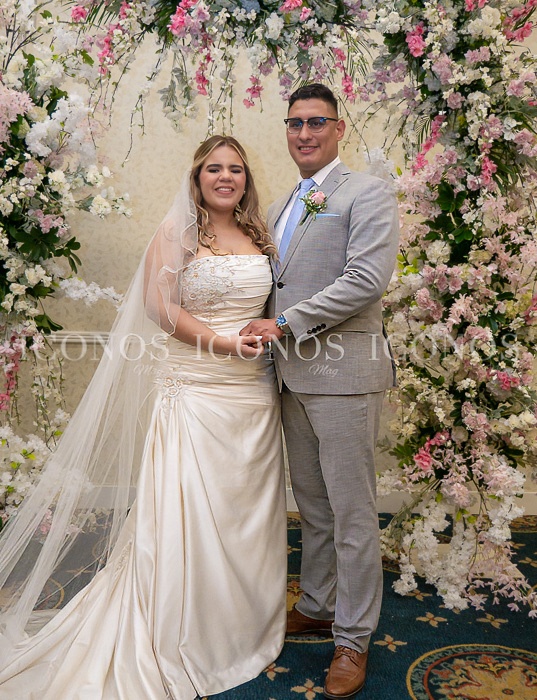 Marcela Estefanía Abujieres y Brandon Ricardo Hill boda Honduras