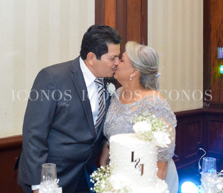 Lady Oneida Martínez y Jorge Antonio Cardona: boda civil, Honduras