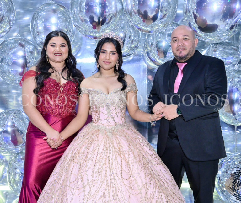 Mayleen Alexandra Pineda Raudales: quince años Honduras