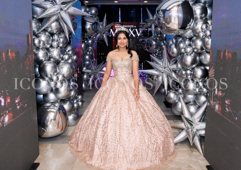 Mayleen Alexandra Pineda Raudales: quince años Honduras