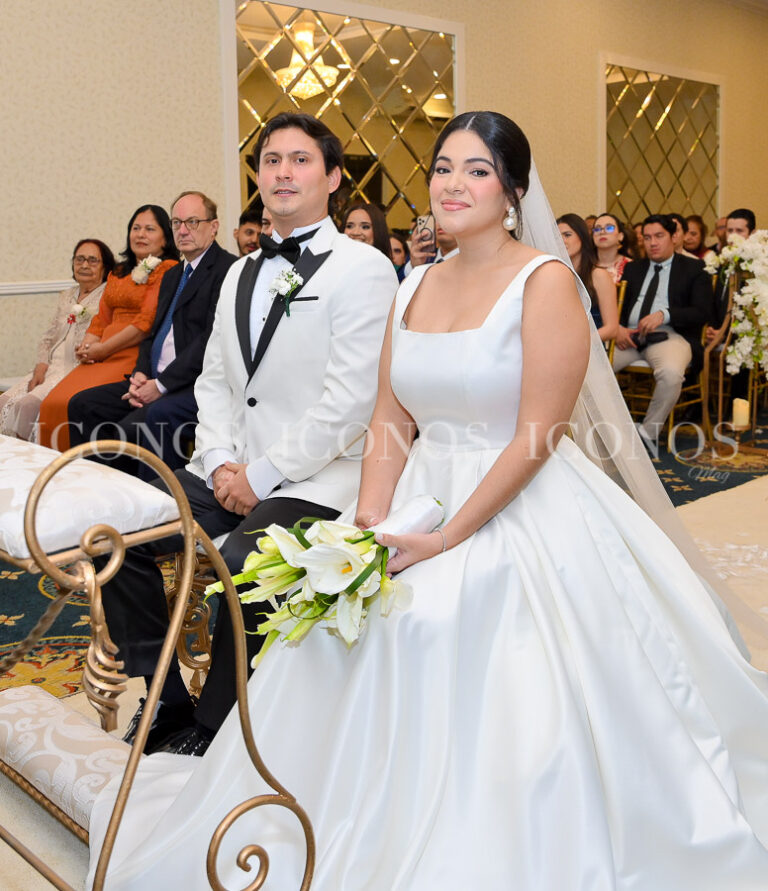 Alba Luz Juárez Callejas y Eduardo Mauricio Díaz Vargas: boda Honduras