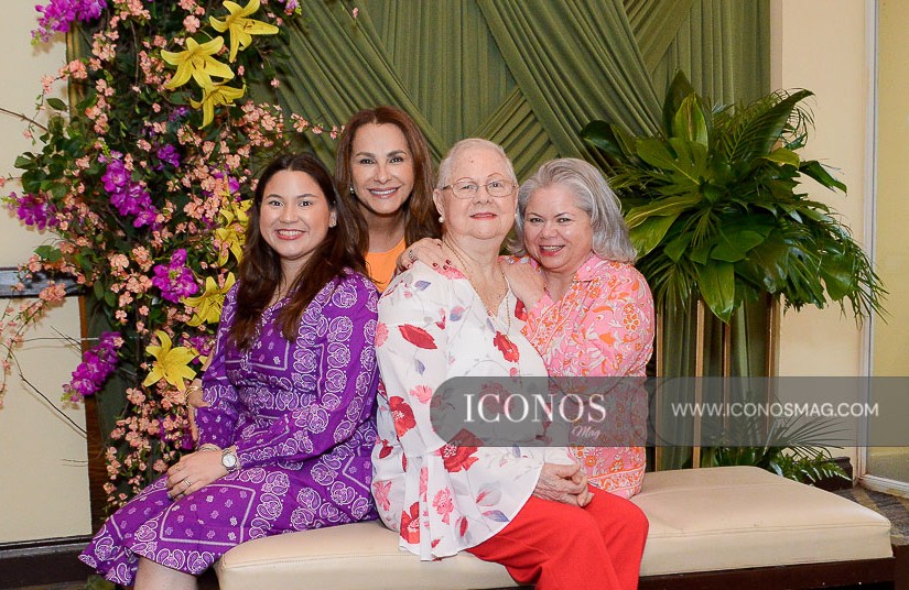 María Elena Micheletti Baín de Hall : fiesta Honduras