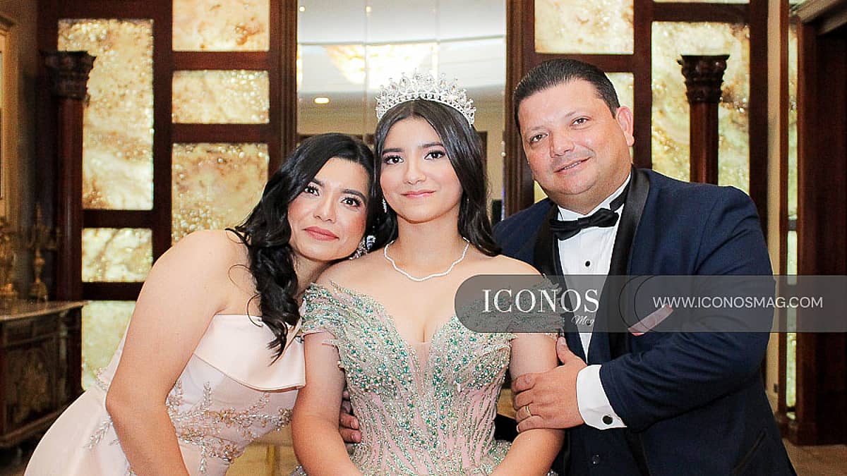 Bielka Samira Ramírez Euceda: quince años Honduras